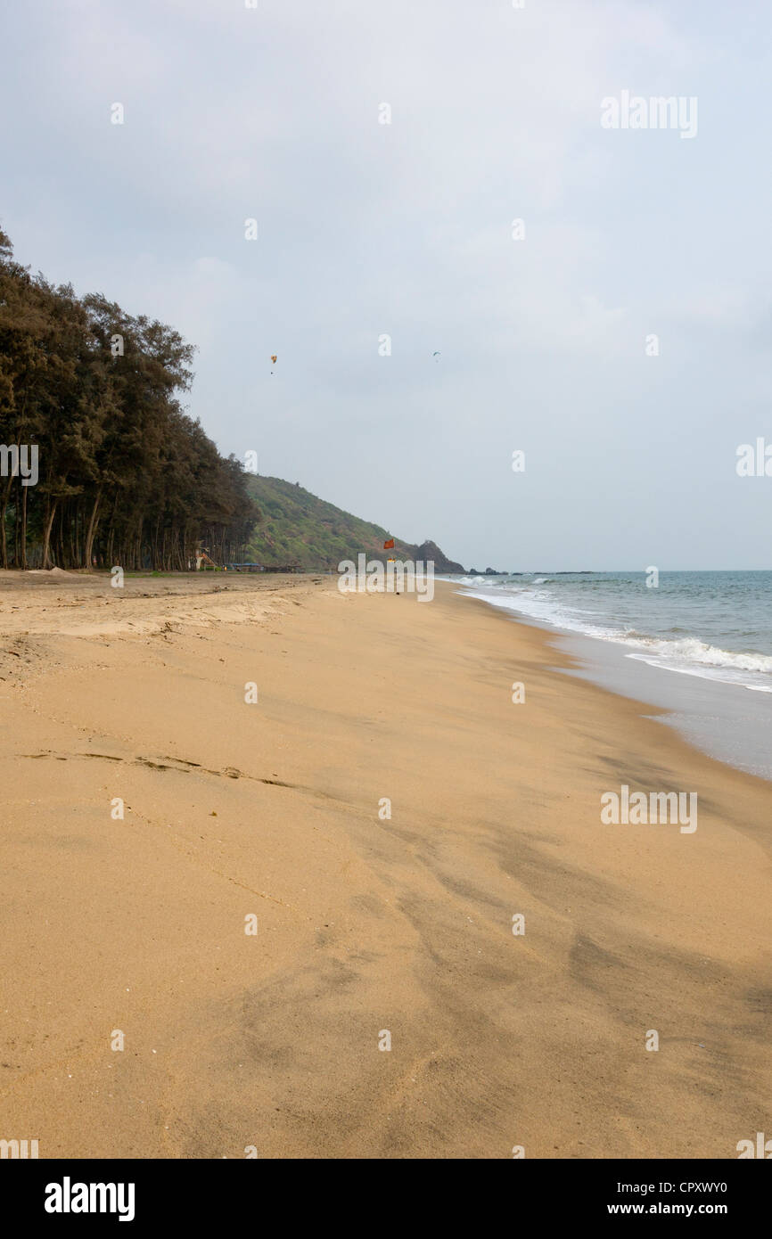Coastal erosion a Keri Beach (Querim Beach) . The northernmost tip of the state of Goa Stock ...