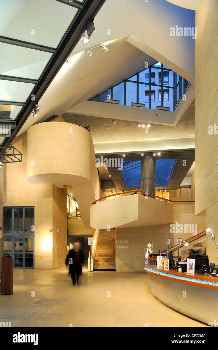 The cinematheque hi-res stock photography and images - Alamy