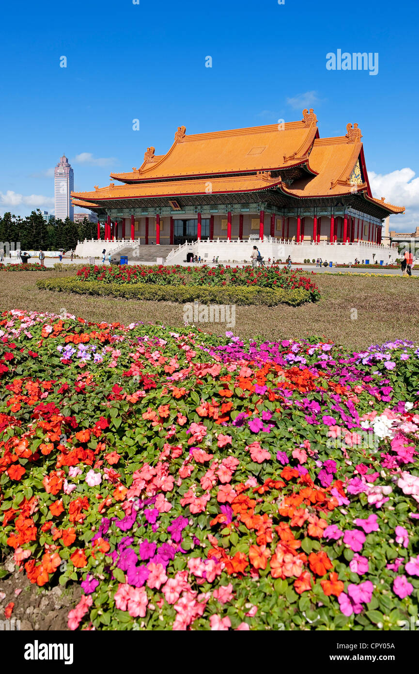 Taiwan, Taipei, old town, National Concert Hall and the Shin Kong ...