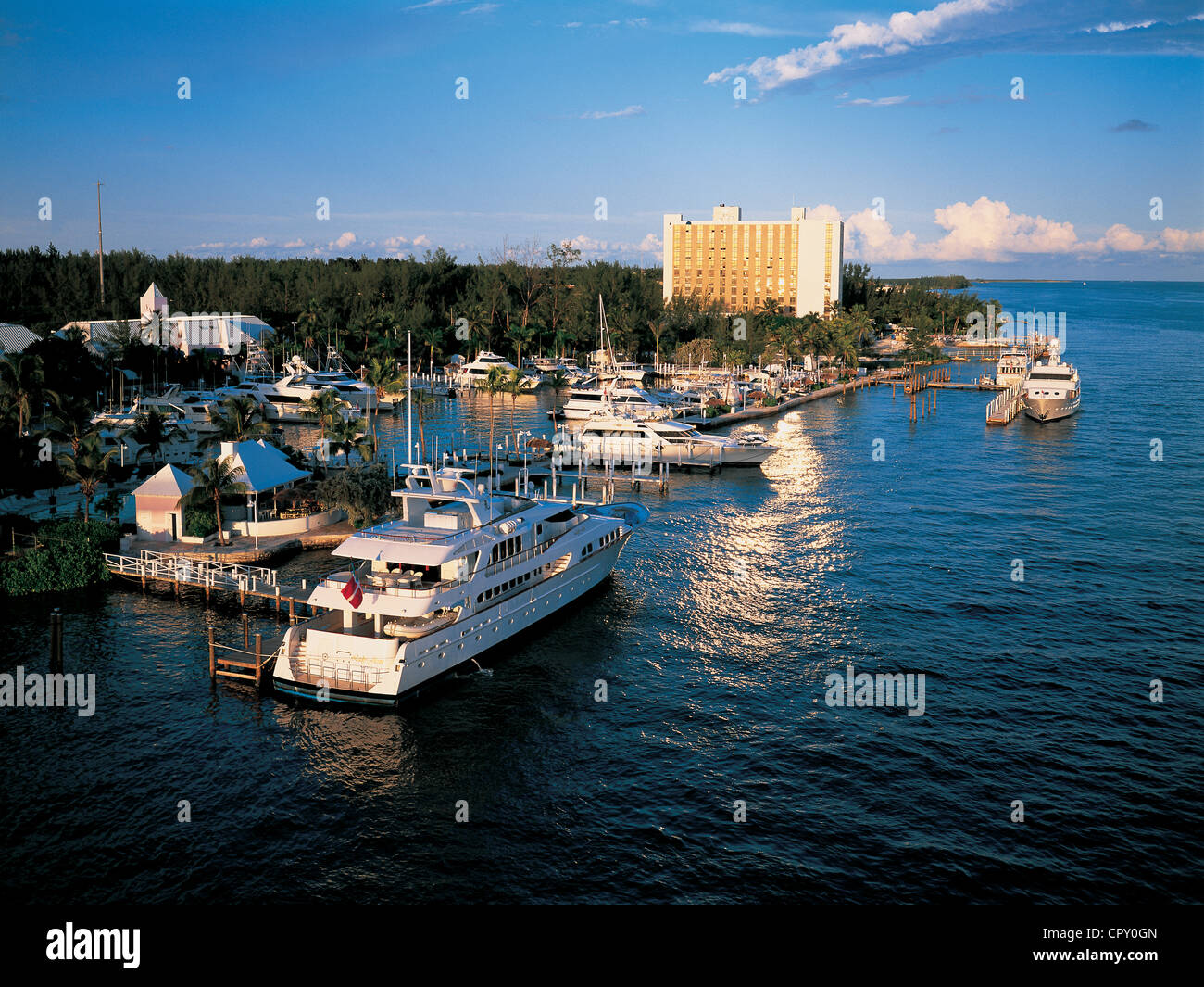 Bahamas, Paradise Island, channel Stock Photo - Alamy