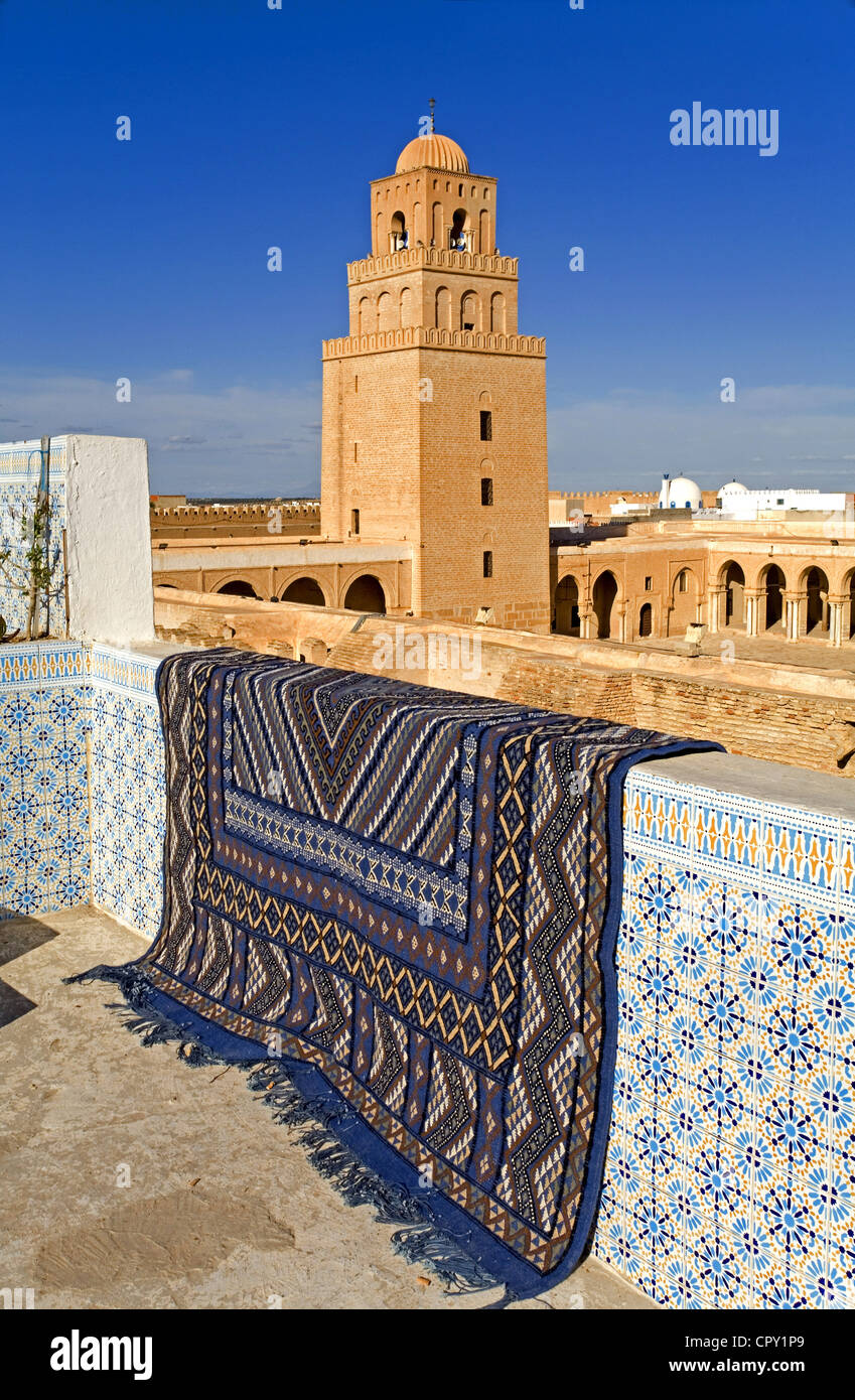 Sidi okba mosque hi-res stock photography and images - Alamy