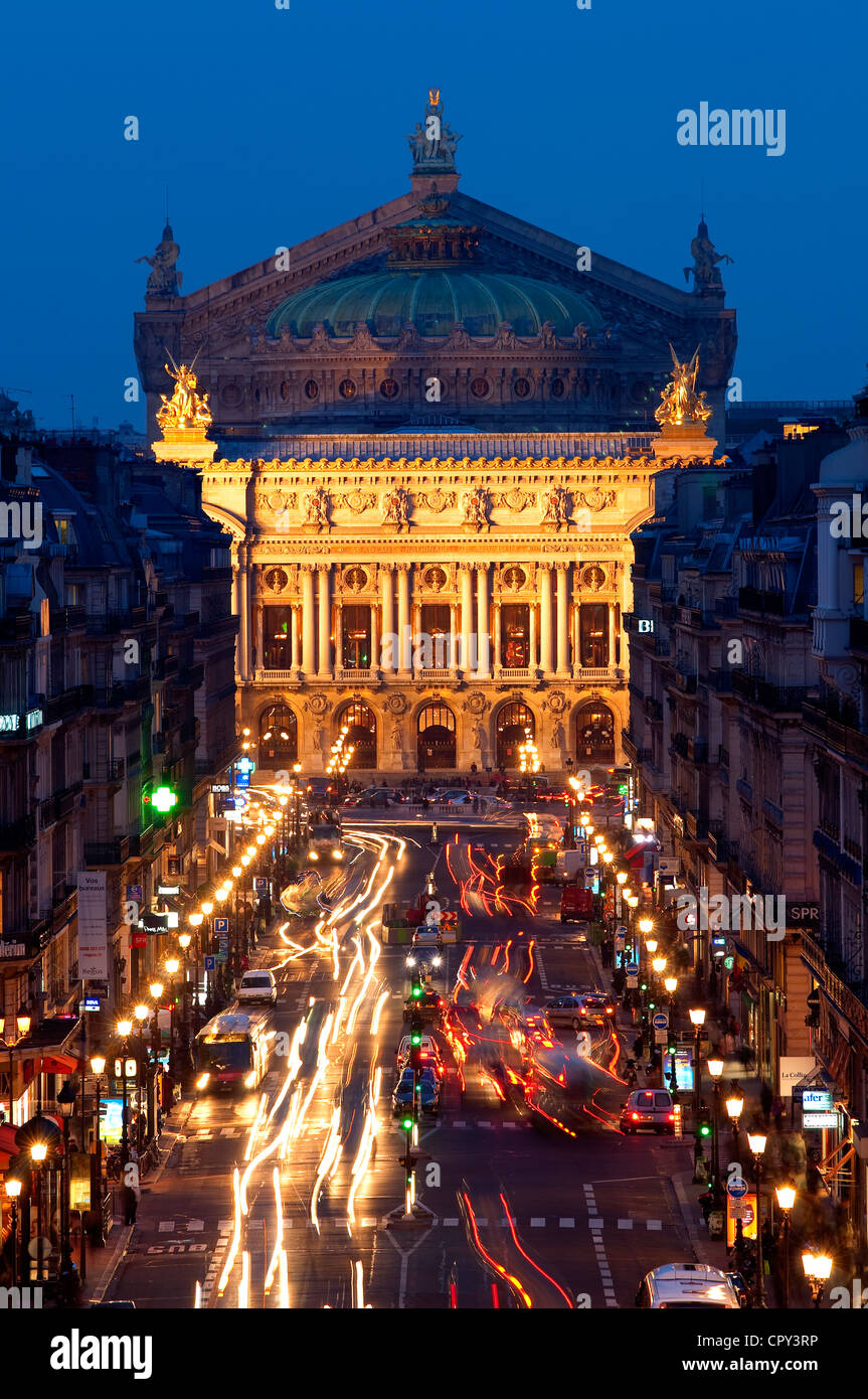 Avenue opera paris hi-res stock photography and images - Alamy