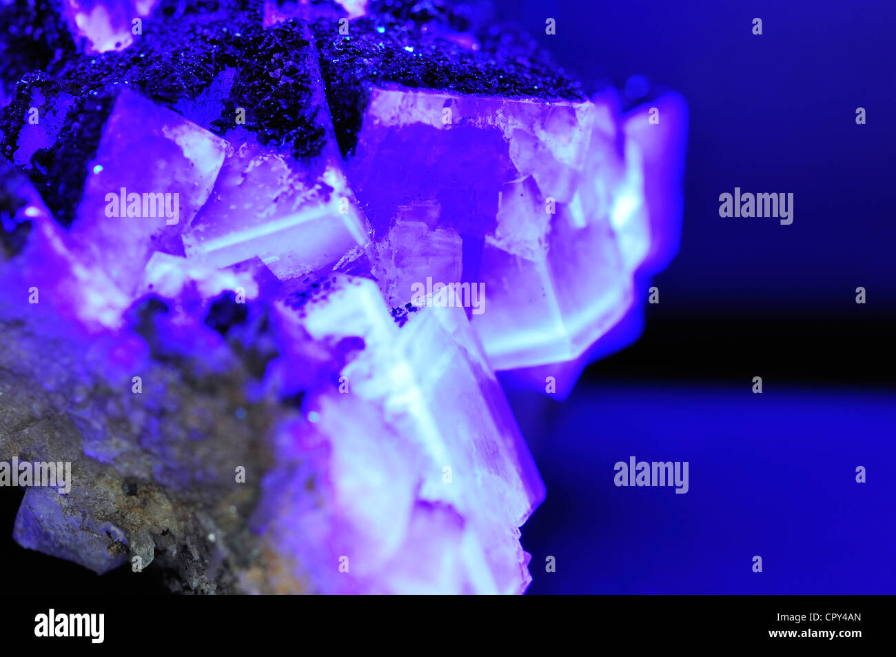 Flouride crystals hi-res stock photography and images - Alamy