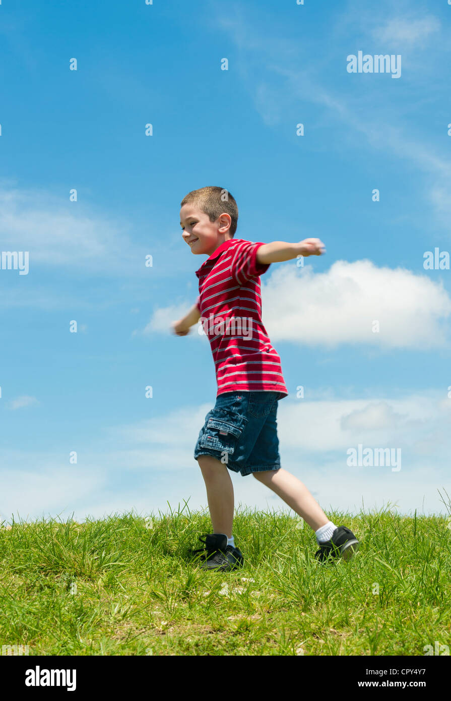 6 years old running hi-res stock photography and images - Alamy