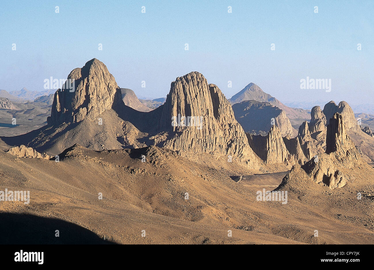 ALGERIA.SAHARA.HOGGAR.ATAKOR MOUNTAINS SEEN FROM ASSEKREM COL AT FATHER ...