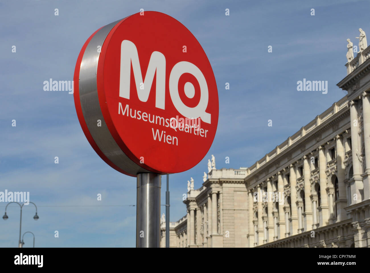 Museums quarter sign hi-res stock photography and images - Alamy