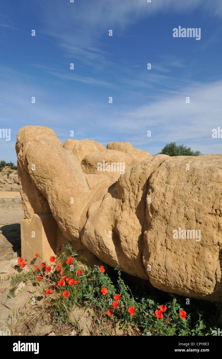 Atlas telamon hi-res stock photography and images - Alamy