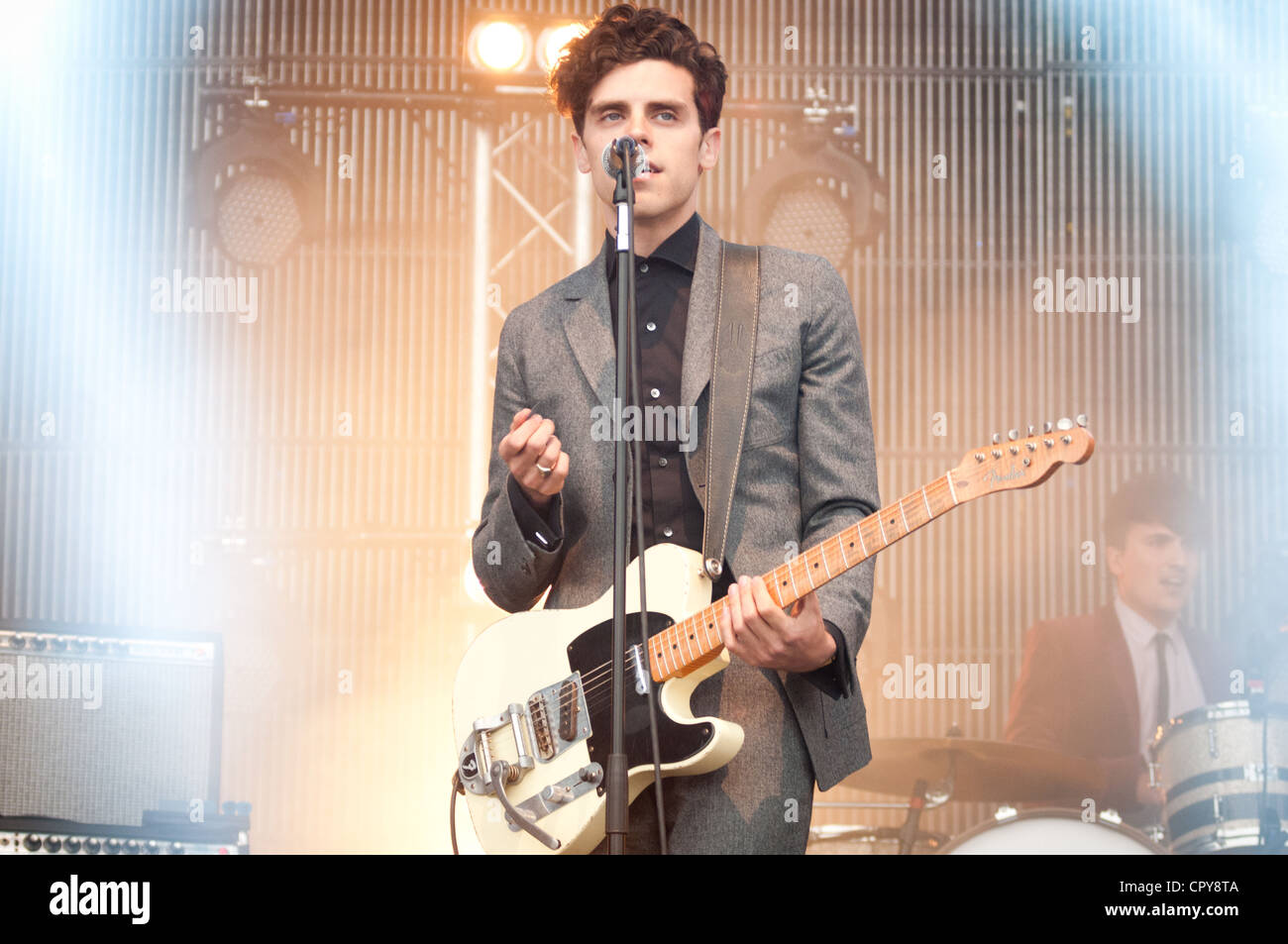 Charlie Fink of Noah and the Whale at Evolution Festival 2012 ...