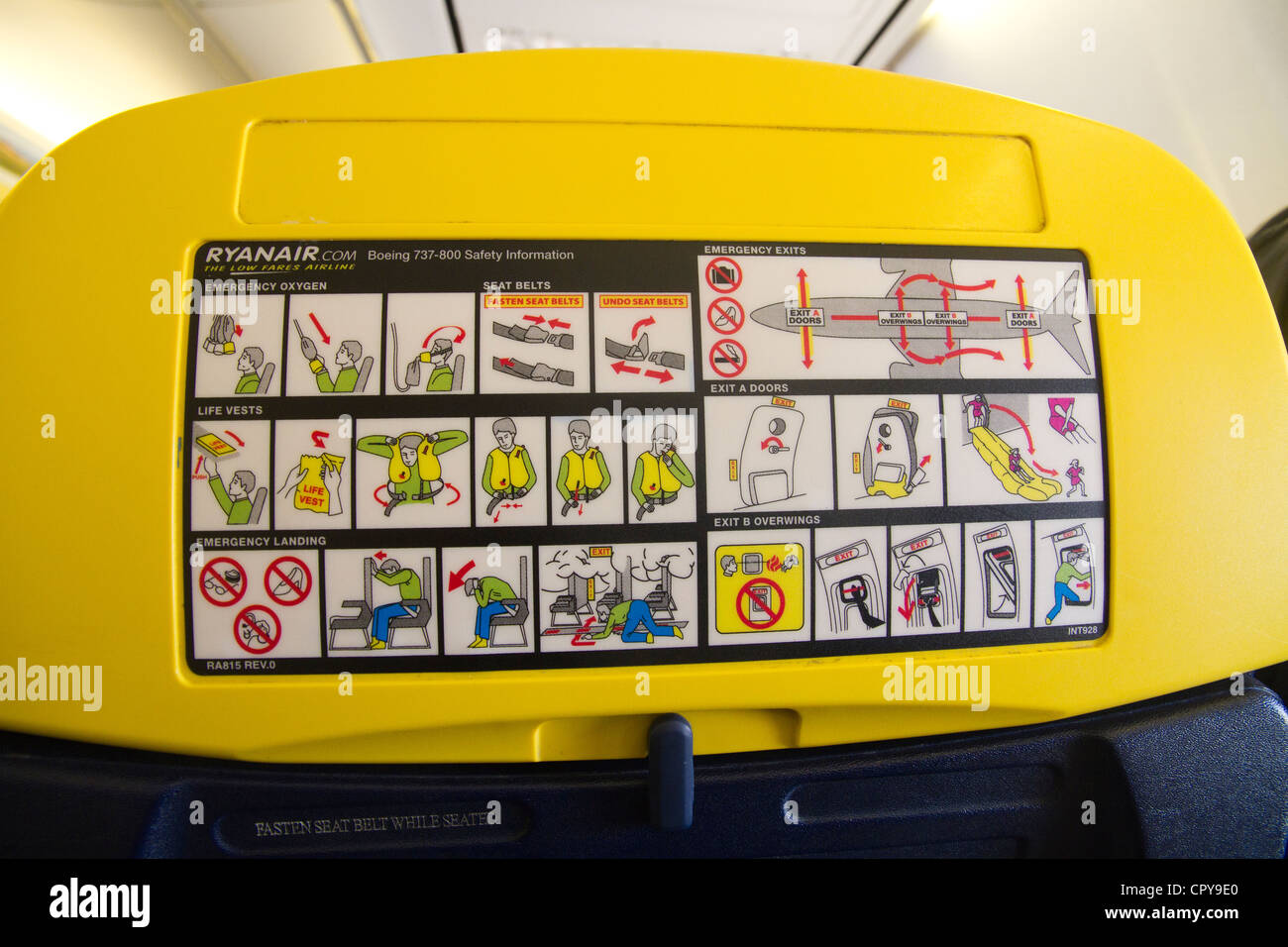 Ryanair Boeing 737 safety information and Emergency procedures ...