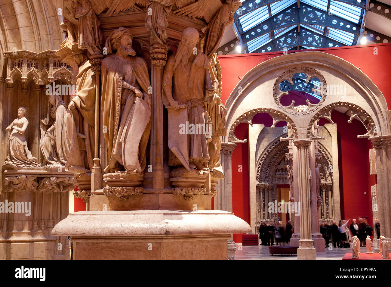 Chaillot palace paris france hi-res stock photography and images - Alamy
