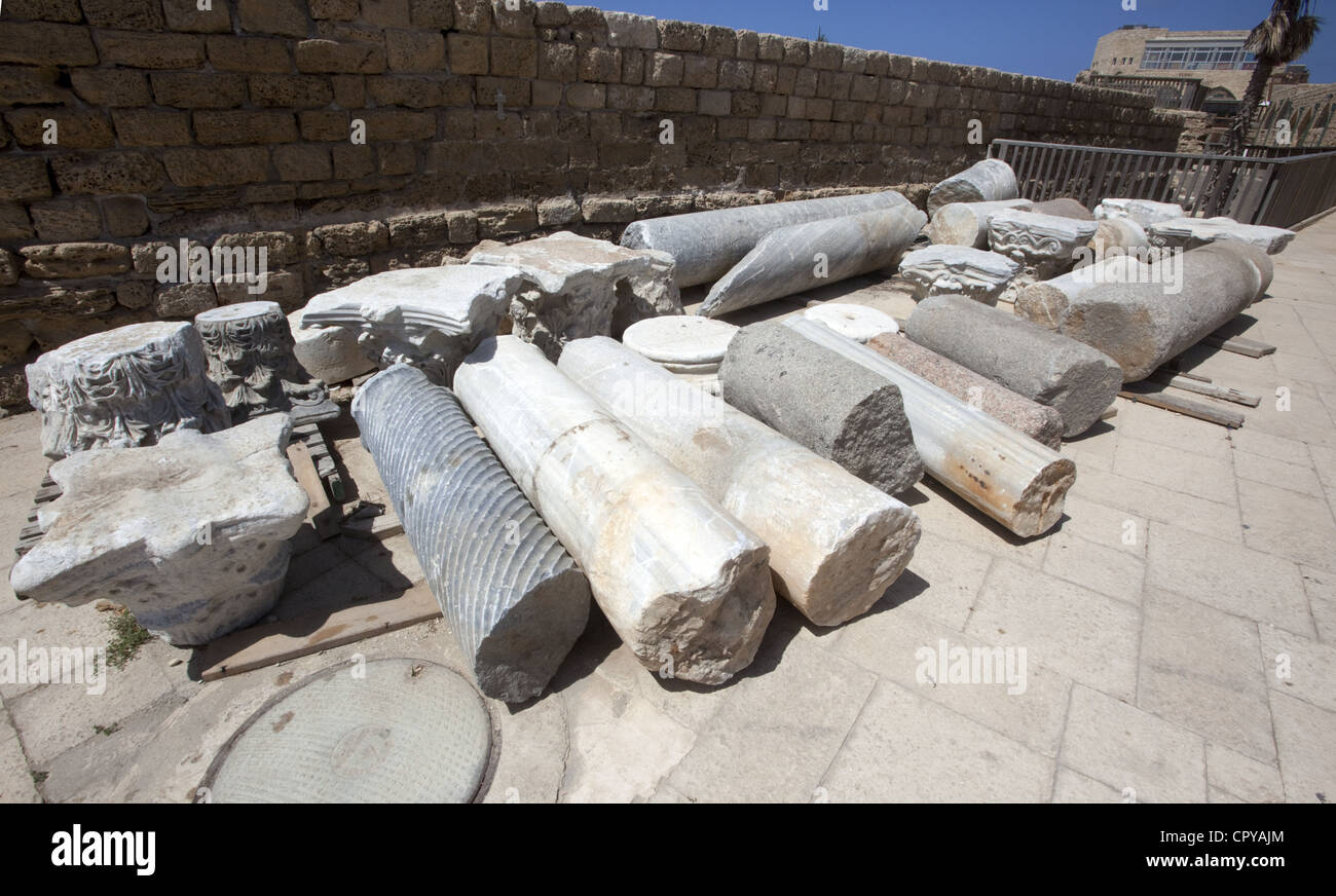 Caesarea ruins pillars israel hi-res stock photography and images - Alamy