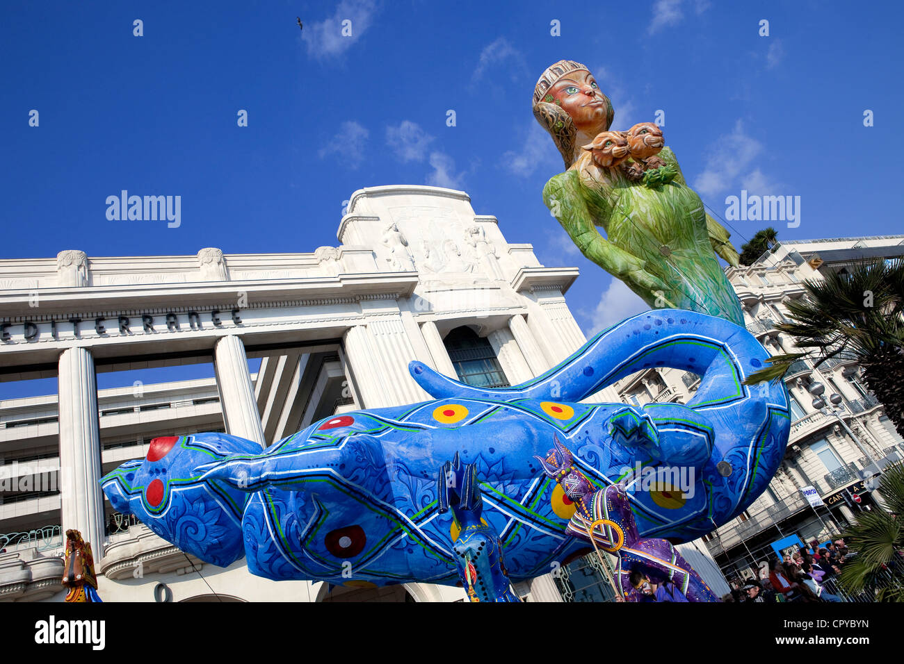 Carnival floats hi-res stock photography and images - Alamy