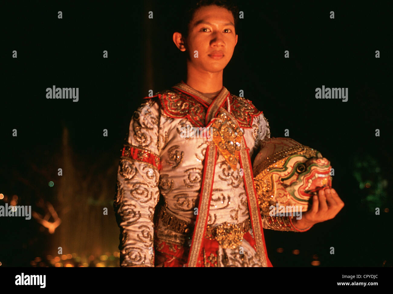 Actor playing Khon, a traditional thai drama relating the life of the ...