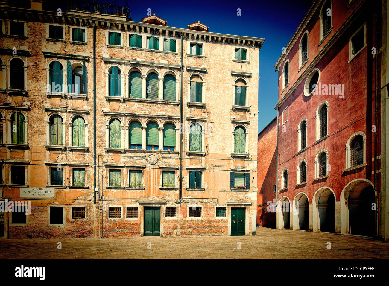 Building on Campo (square) Castelforte di San Rocco, Venice, Italy ...