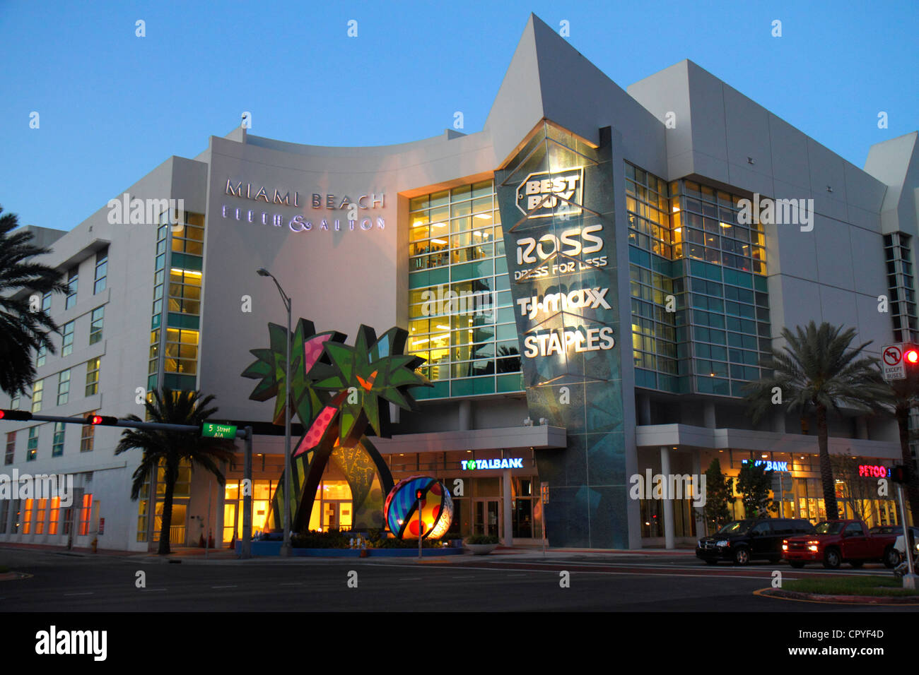 Miami Beach Florida,Fifth & Alton,shopping shopper shoppers shop shops ...