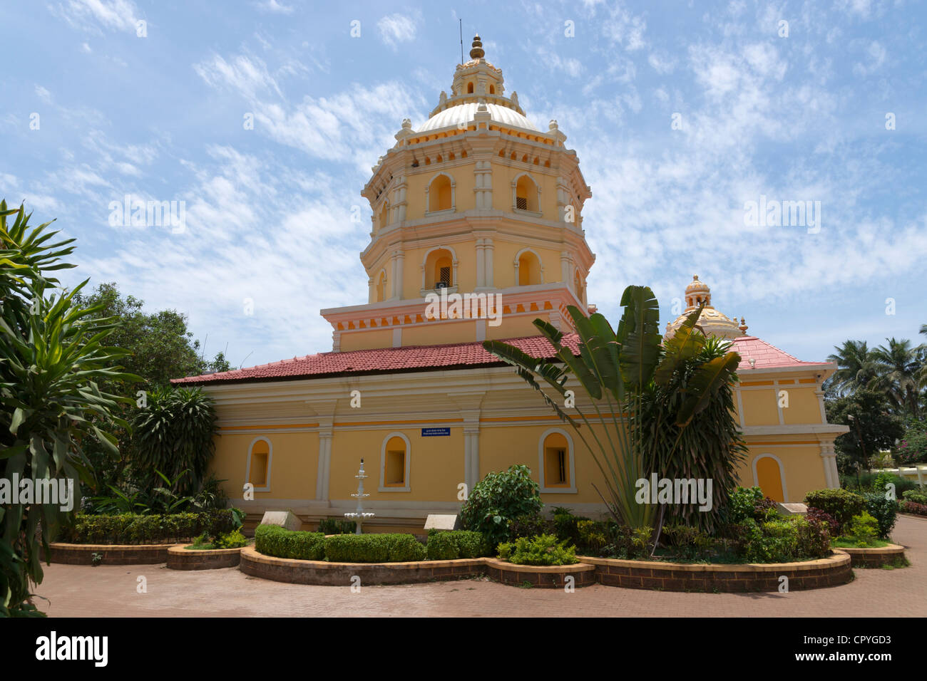 Mahalaxmi Temple Bandode, Ponda Stock Photo - Alamy