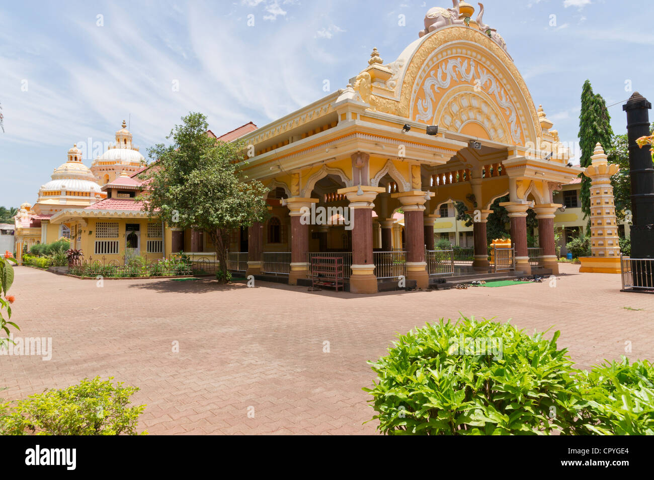 Mahalaxmi Temple Bandode, Ponda Stock Photo - Alamy