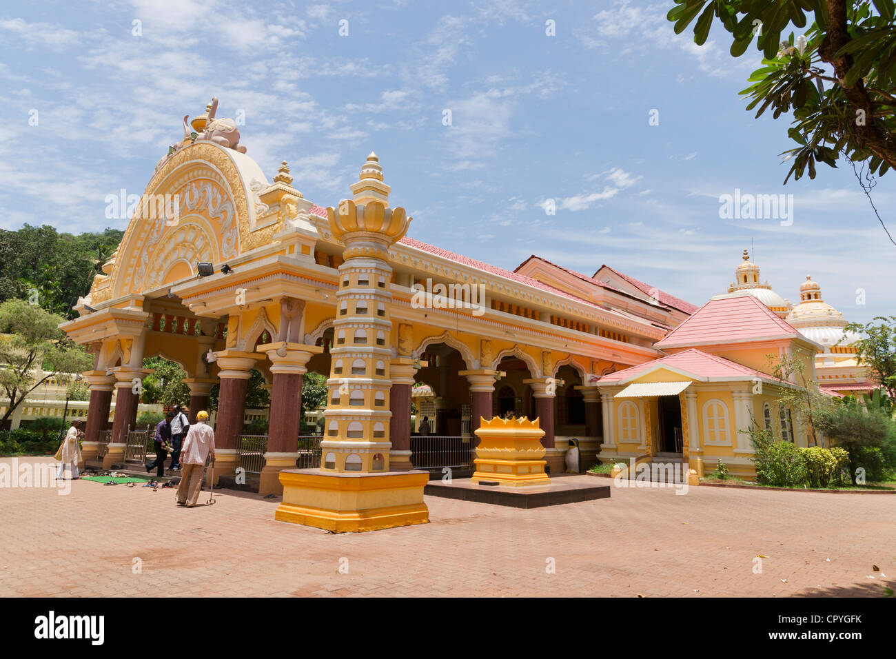 Mahalaxmi Temple Bandode, Ponda Stock Photo - Alamy