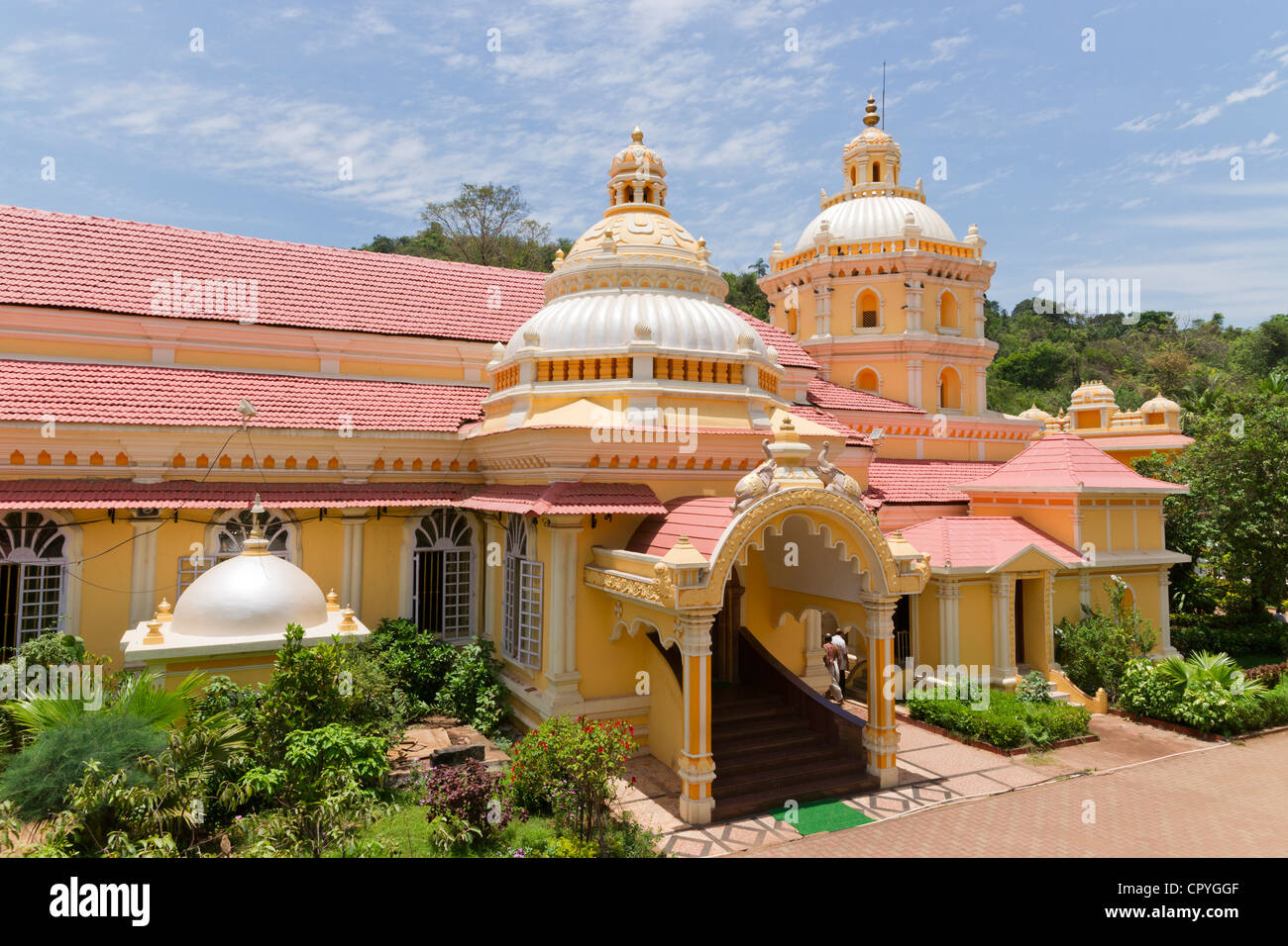 Mahalaxmi Temple Bandode, Ponda Stock Photo - Alamy