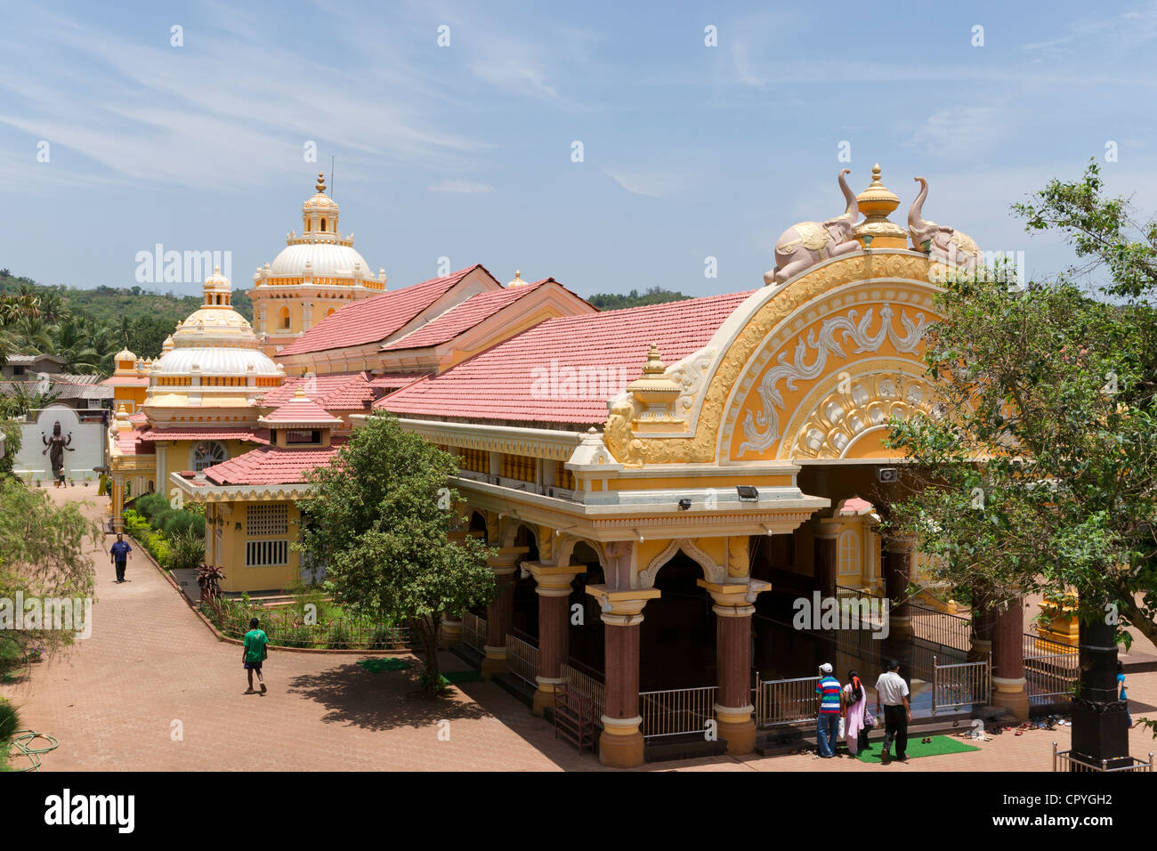 Mahalaxmi Temple Bandode, Ponda Stock Photo - Alamy