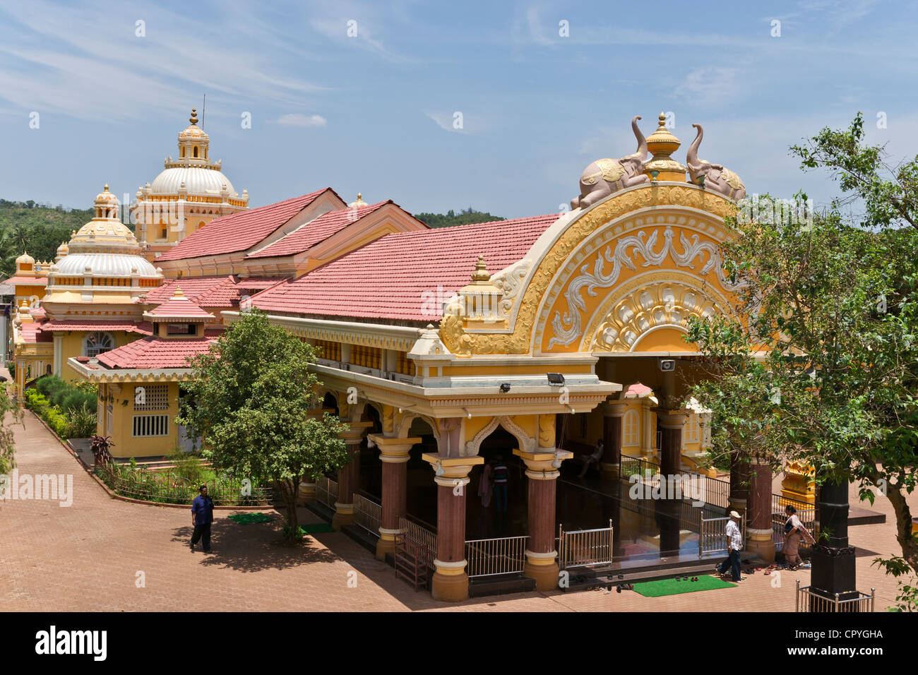 Mahalaxmi Temple Bandode, Ponda Stock Photo - Alamy