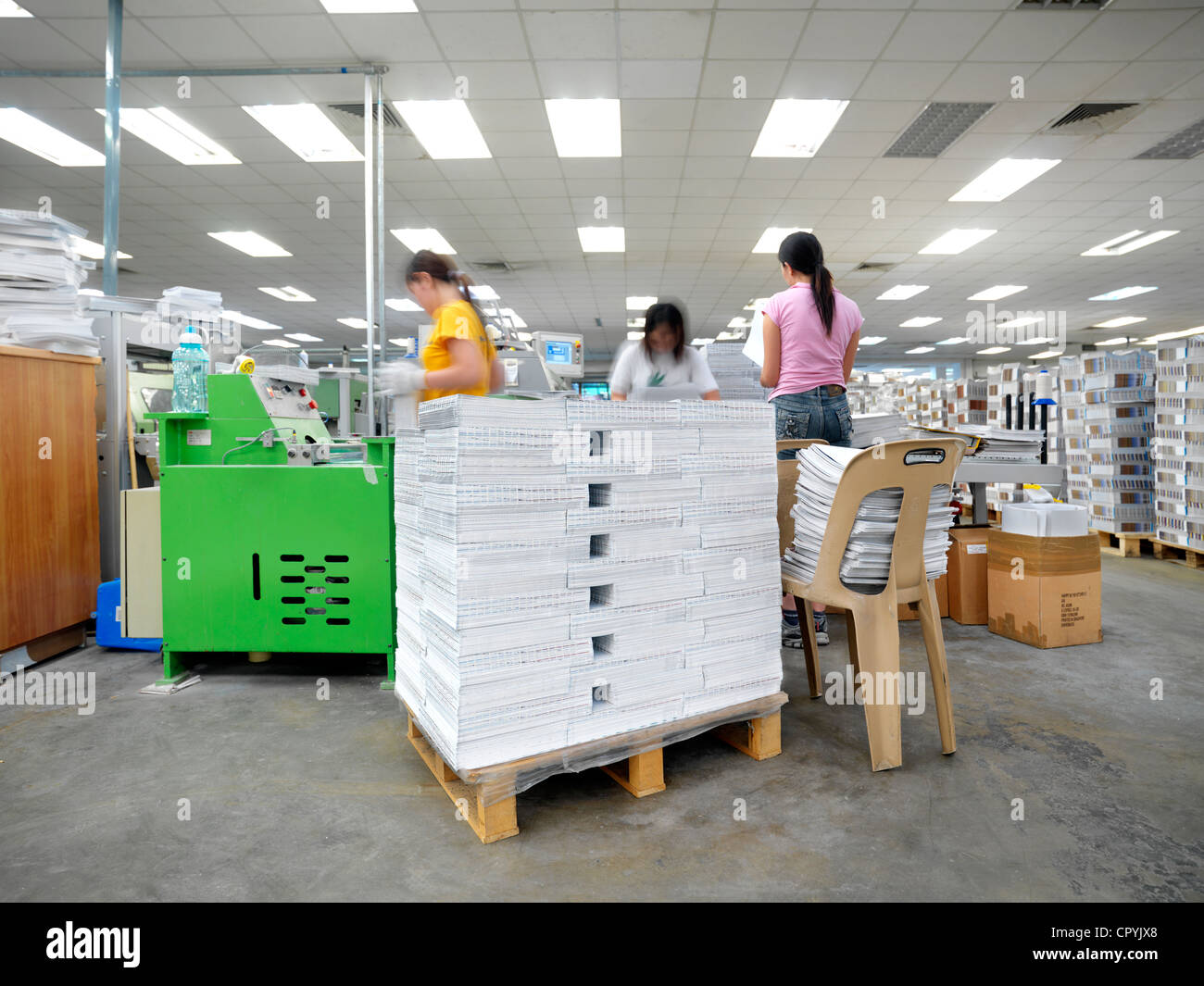 A full scale printing press in Singapore Stock Photo - Alamy