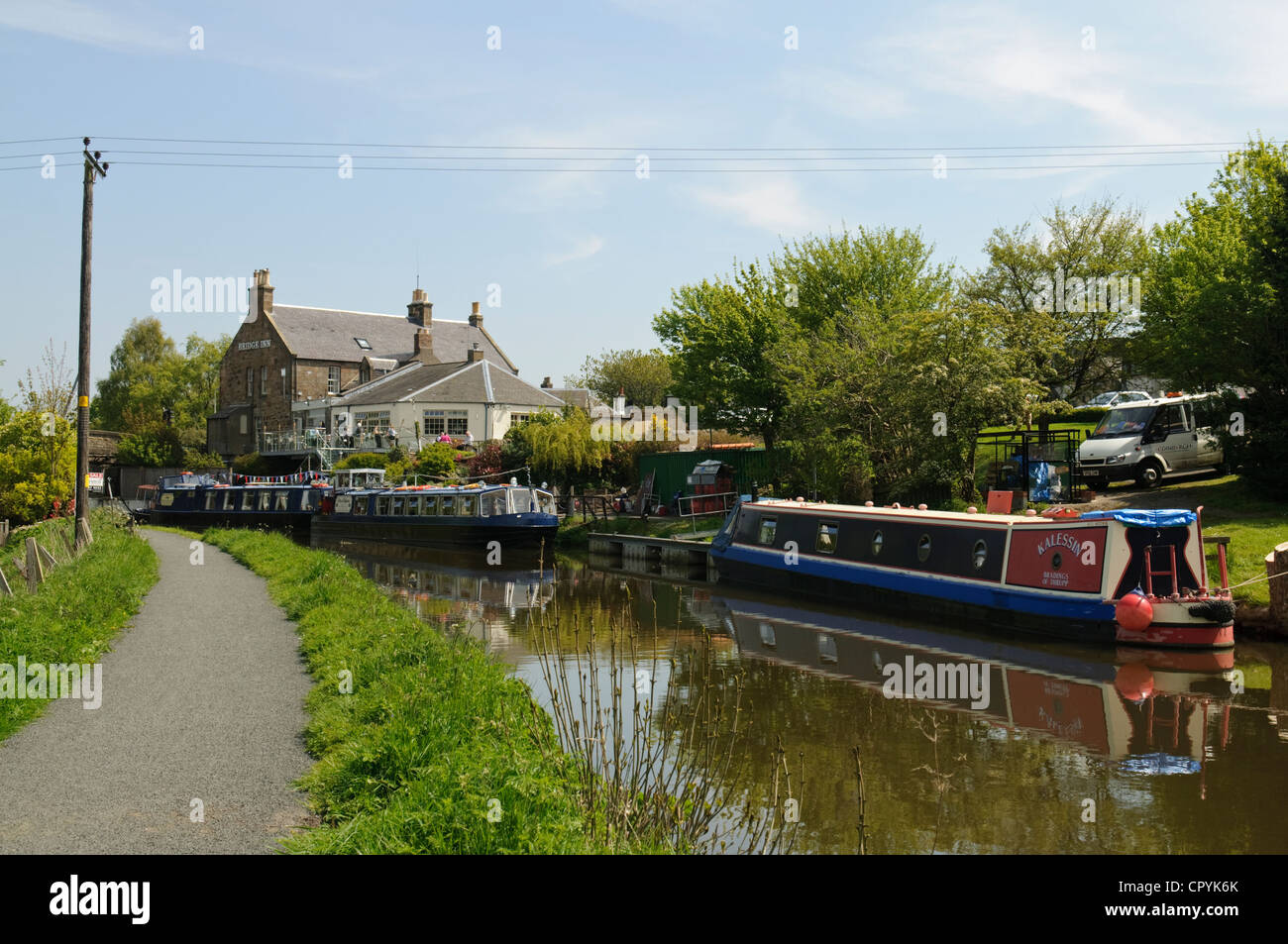 Ratho canal boats hi-res stock photography and images - Alamy
