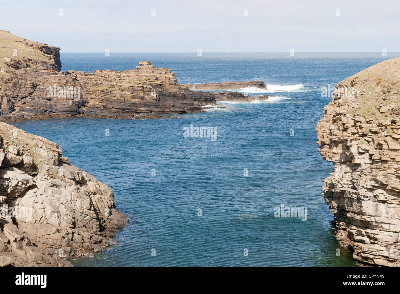 Orkney sea stacks hi-res stock photography and images - Alamy