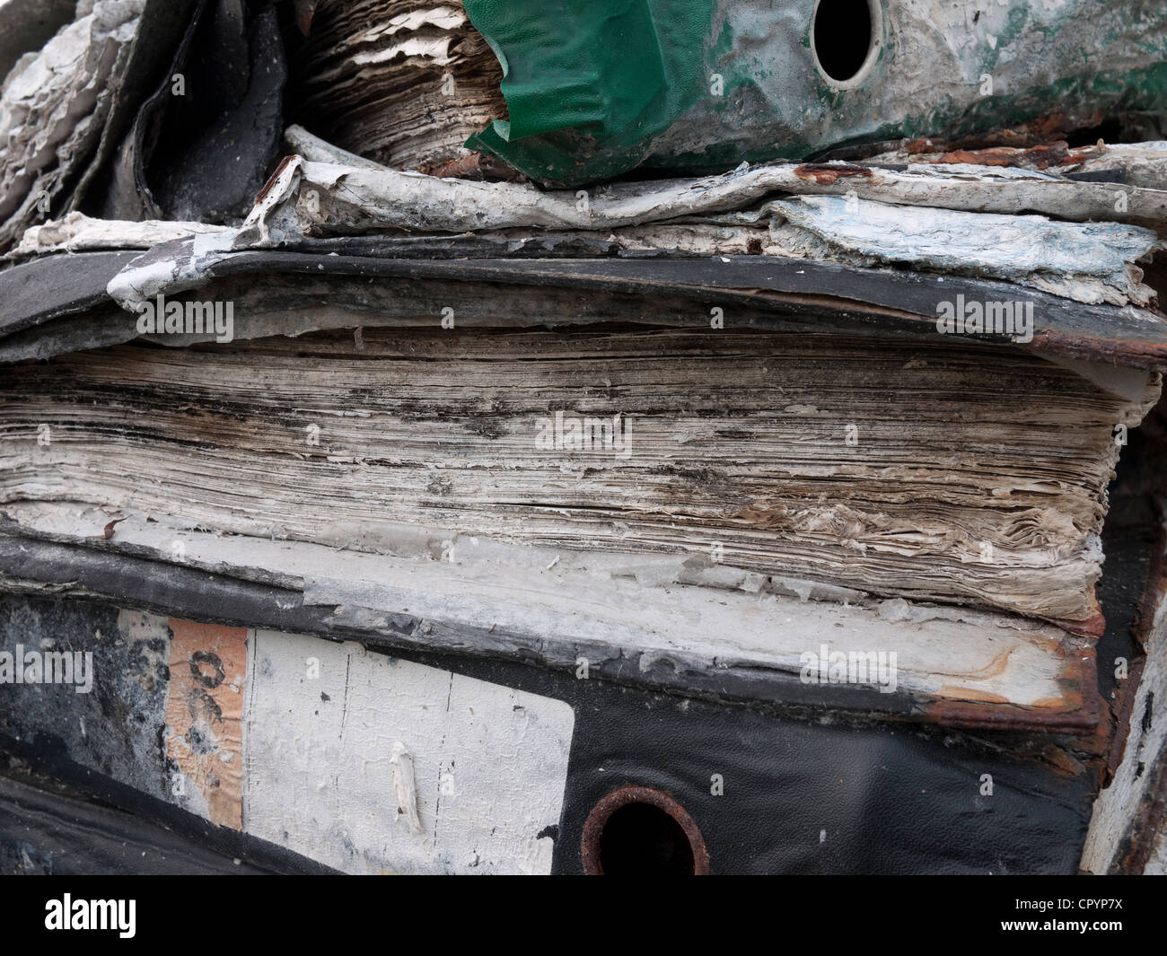 Rotting rubbish hi-res stock photography and images - Alamy