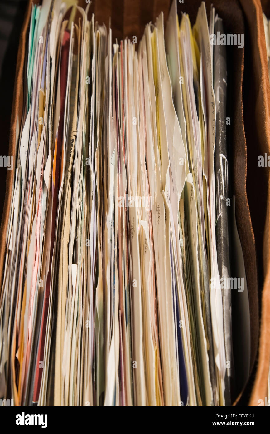 Filing cabinet hi-res stock photography and images - Alamy