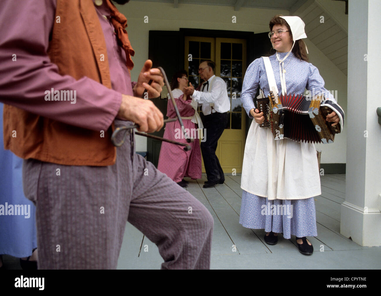 Acadian costume hi-res stock photography and images - Alamy