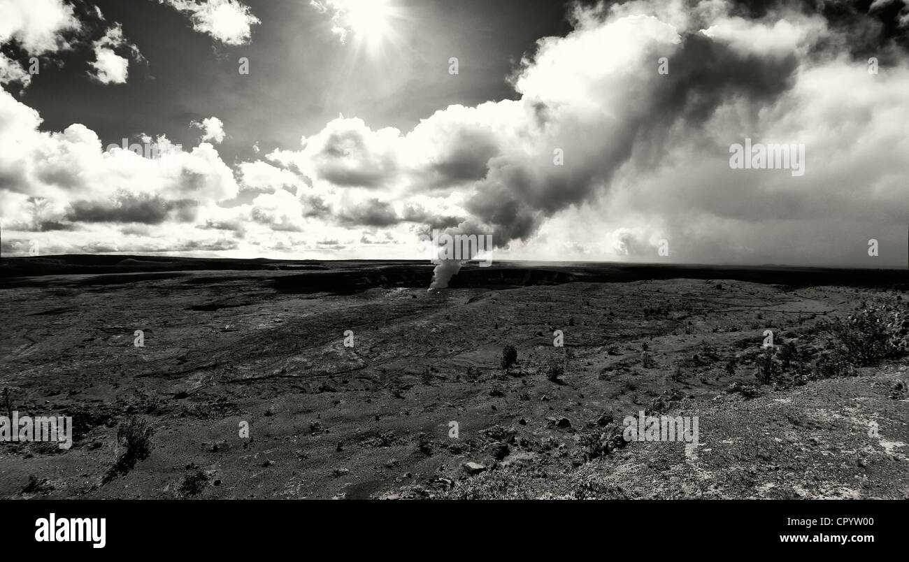 Halema'uma'u crater, Kilauea, Crater Rim Drive, Hawai'i Volcanoes ...