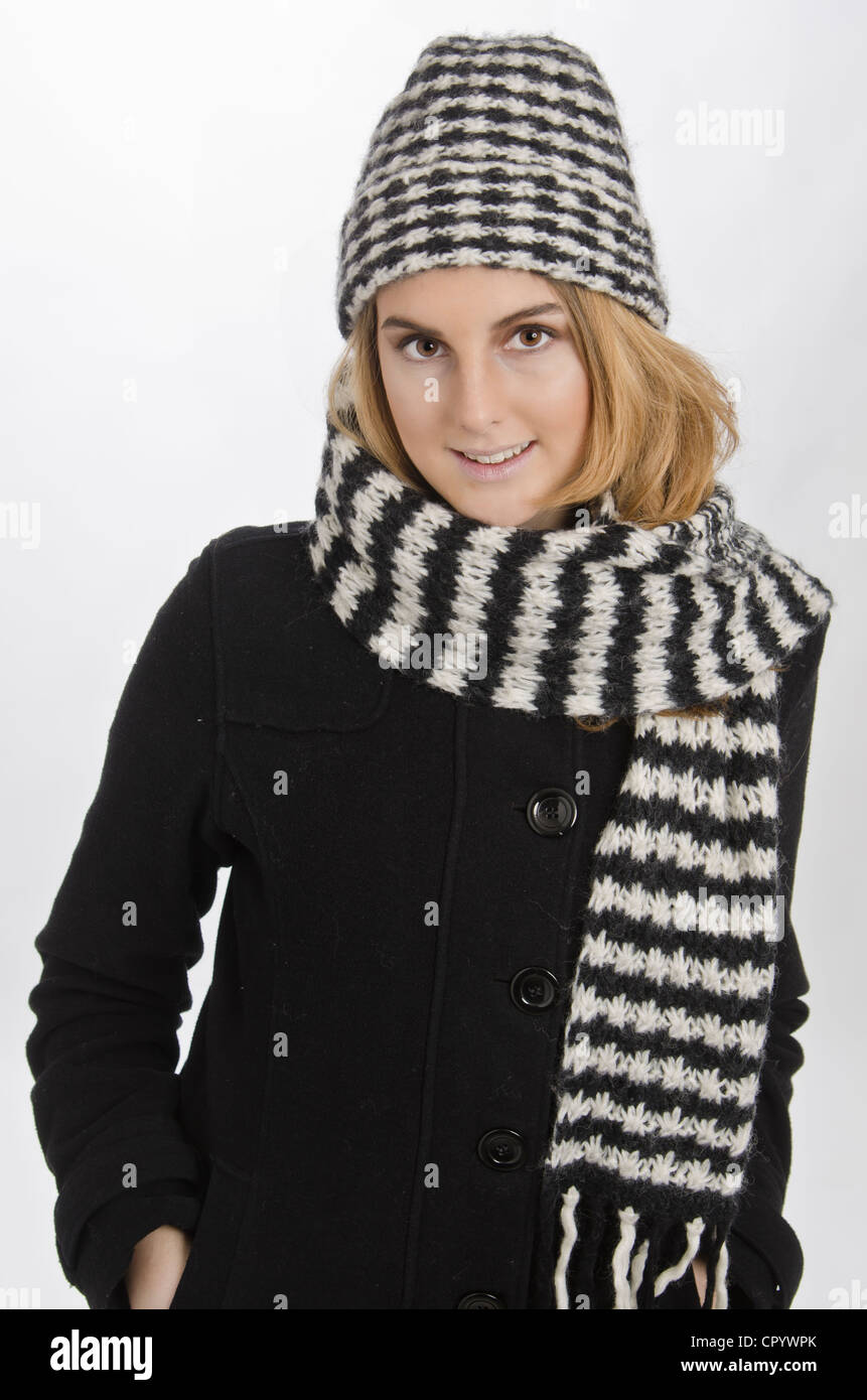 People wearing winter clothing hi-res stock photography and images - Alamy