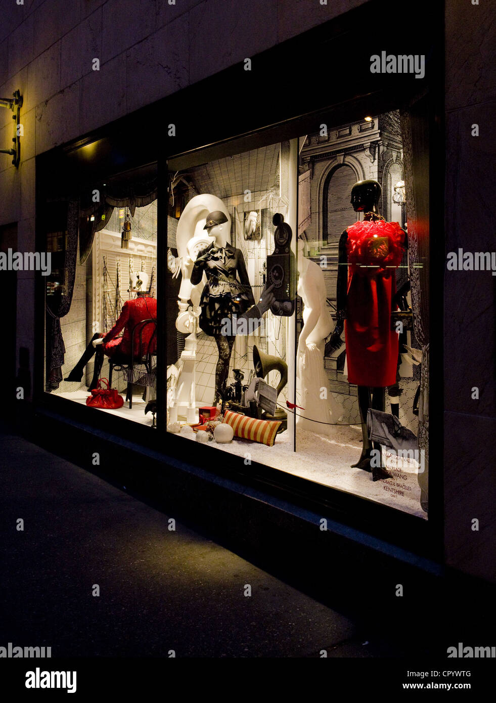 shop window, Manhattan, New York City, USA Stock Photo - Alamy