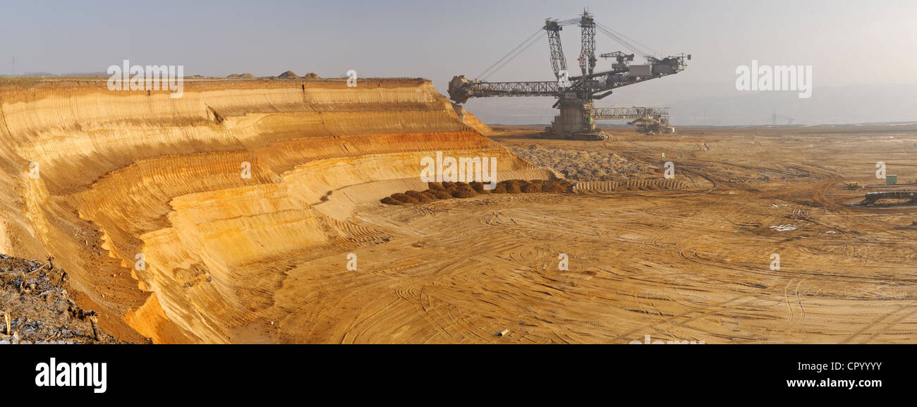 Lignite quarry hi-res stock photography and images - Alamy