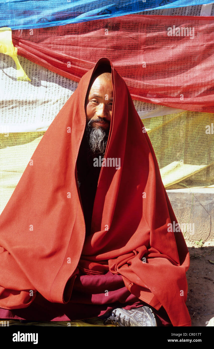 Man meditating at monastery hi-res stock photography and images - Alamy