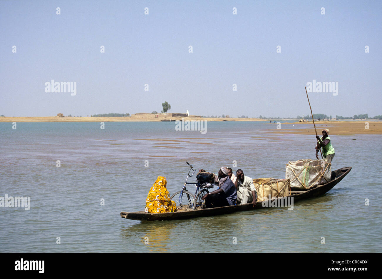 Canoe niger river hi-res stock photography and images - Alamy