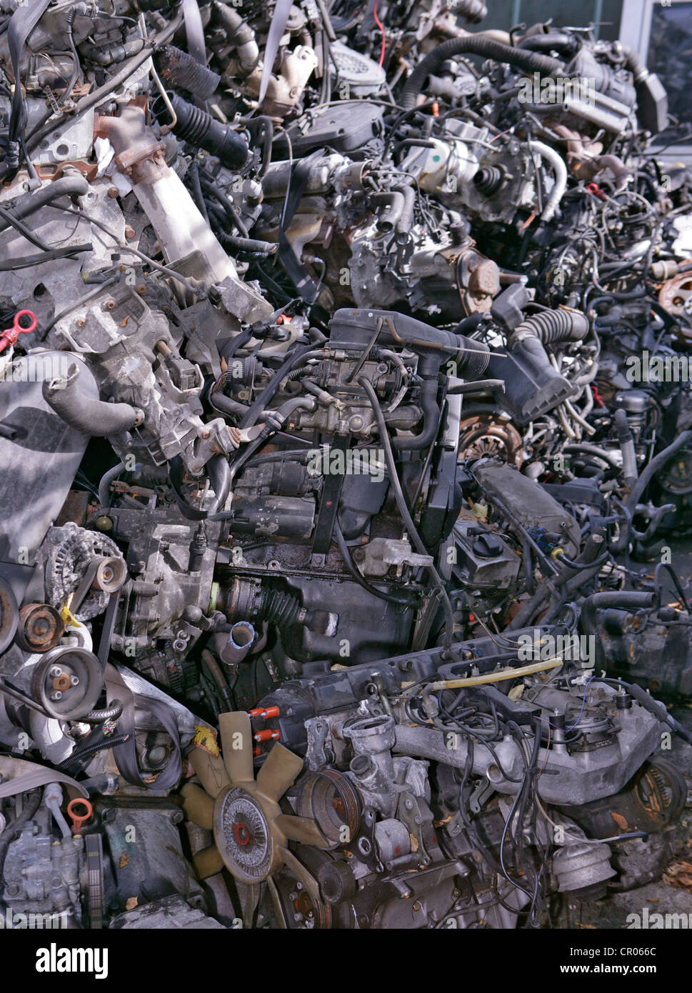 Vehicle engine scrap metal Stock Photo - Alamy