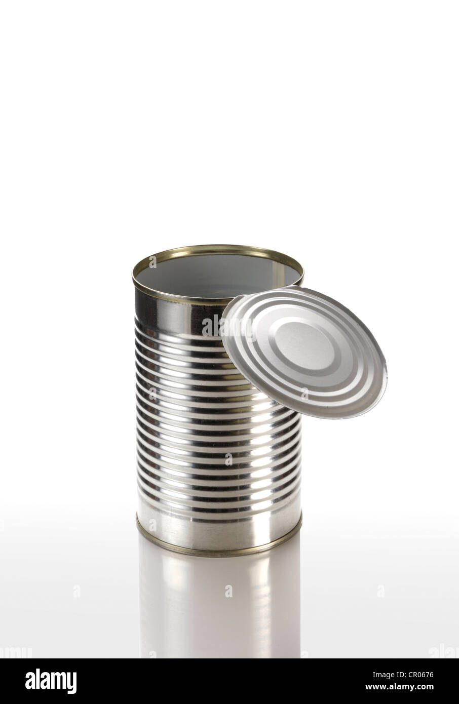 Empty tin can hi-res stock photography and images - Alamy