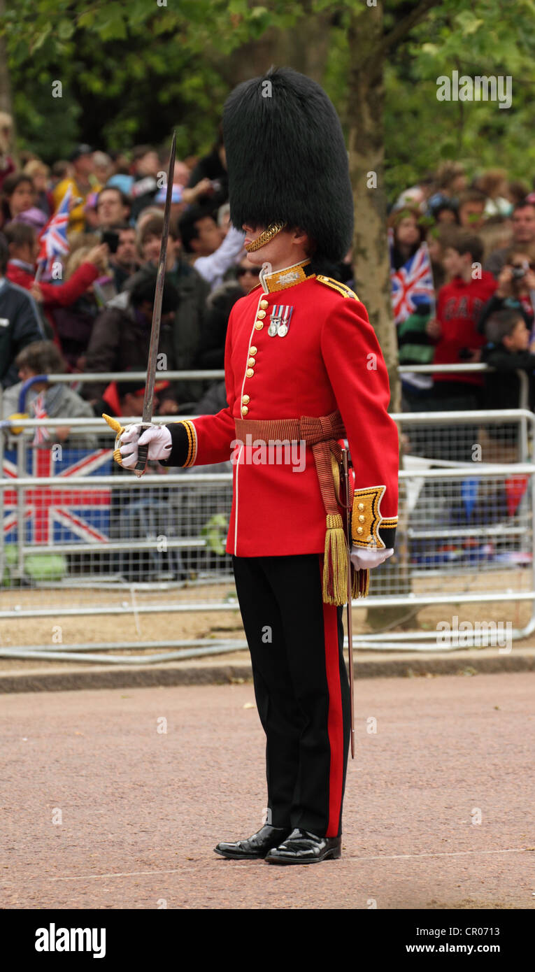 Scots guard hi-res stock photography and images - Alamy