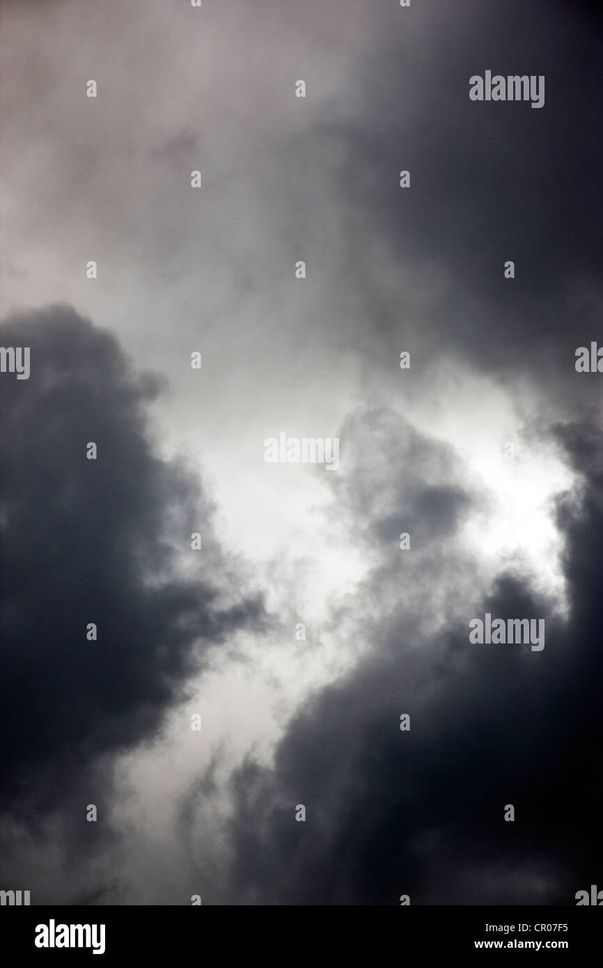 Translucent cloud formations hi-res stock photography and images - Alamy