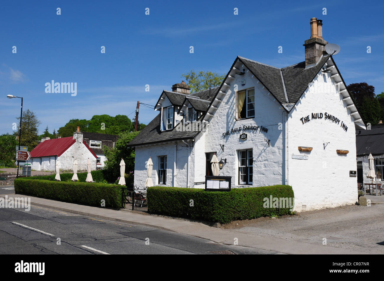 Old smiddy inn hi-res stock photography and images - Alamy
