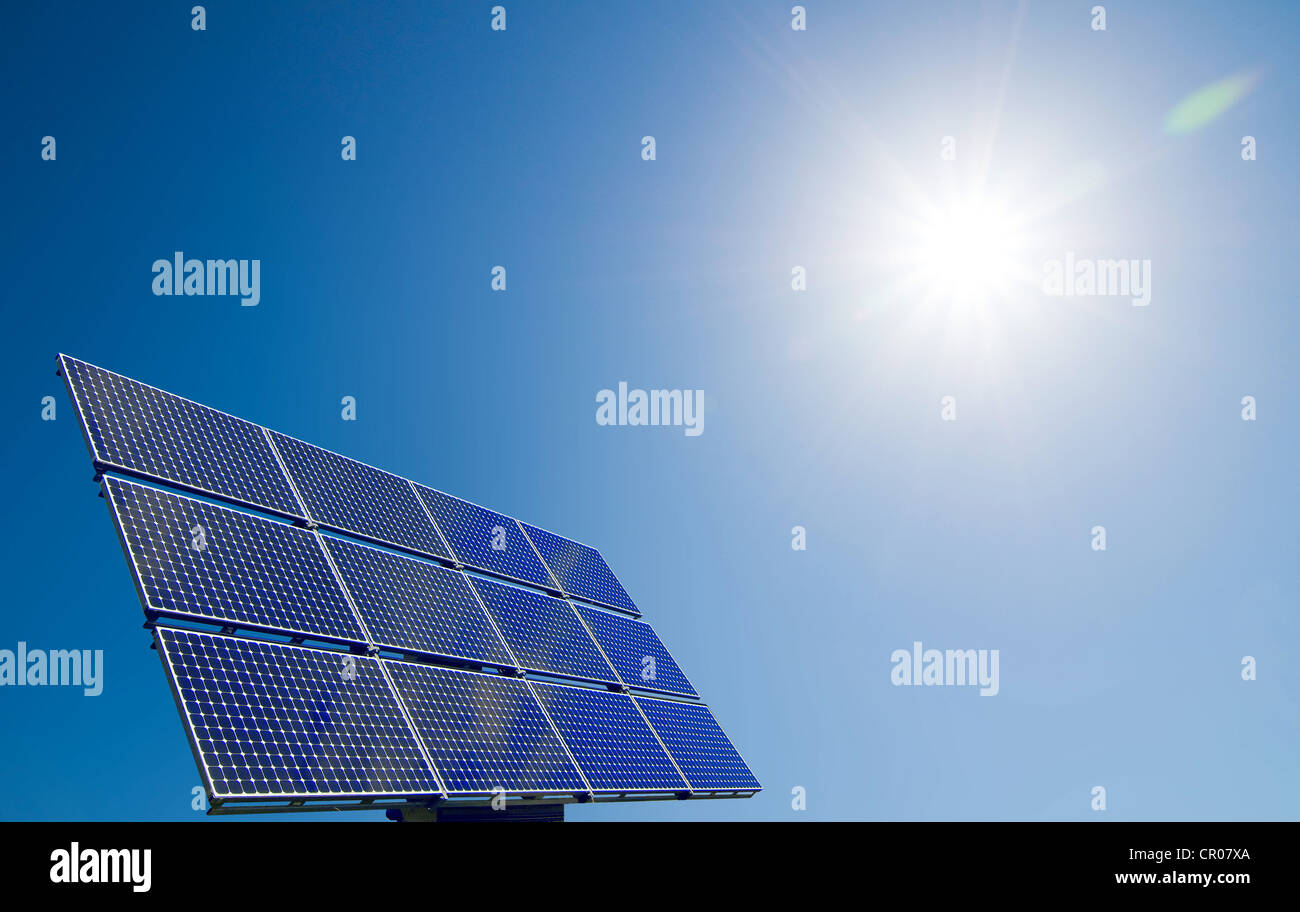 Solar panel photos hi-res stock photography and images - Alamy