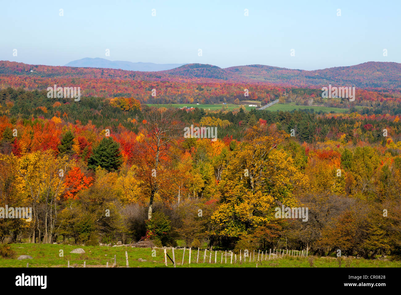 Autumnal landscape colours hi-res stock photography and images - Alamy