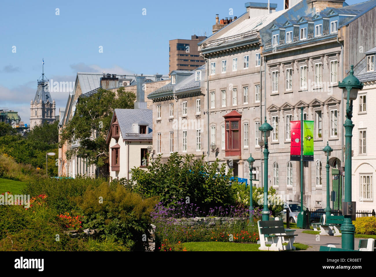 Park and houses on St. Denis Street, Old Quebec, Quebec, Canada Stock ...