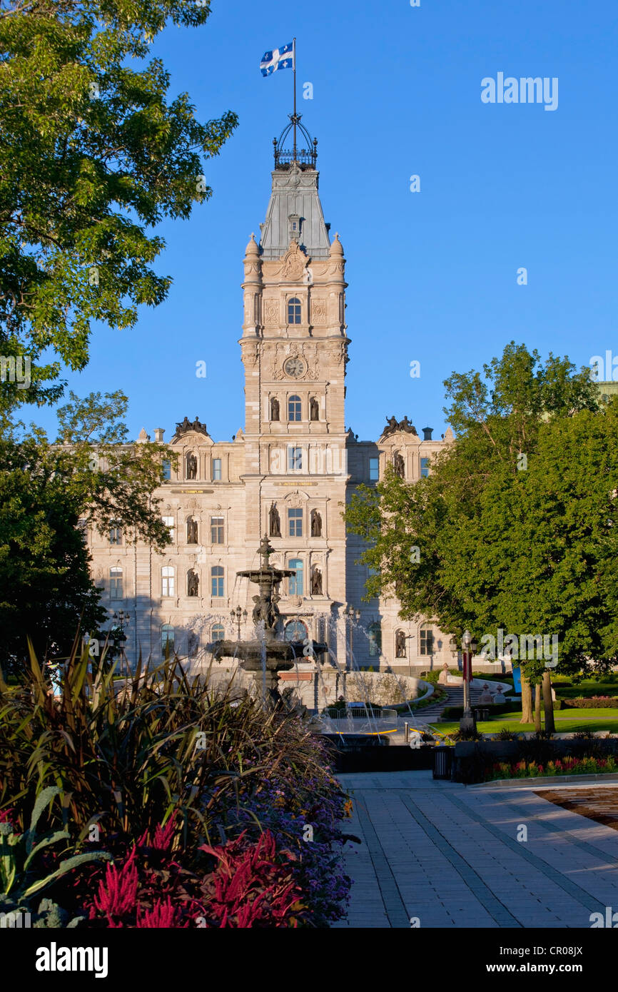 Fontaine de Tourny, Tourny fountain, Quebec Parliament Building ...