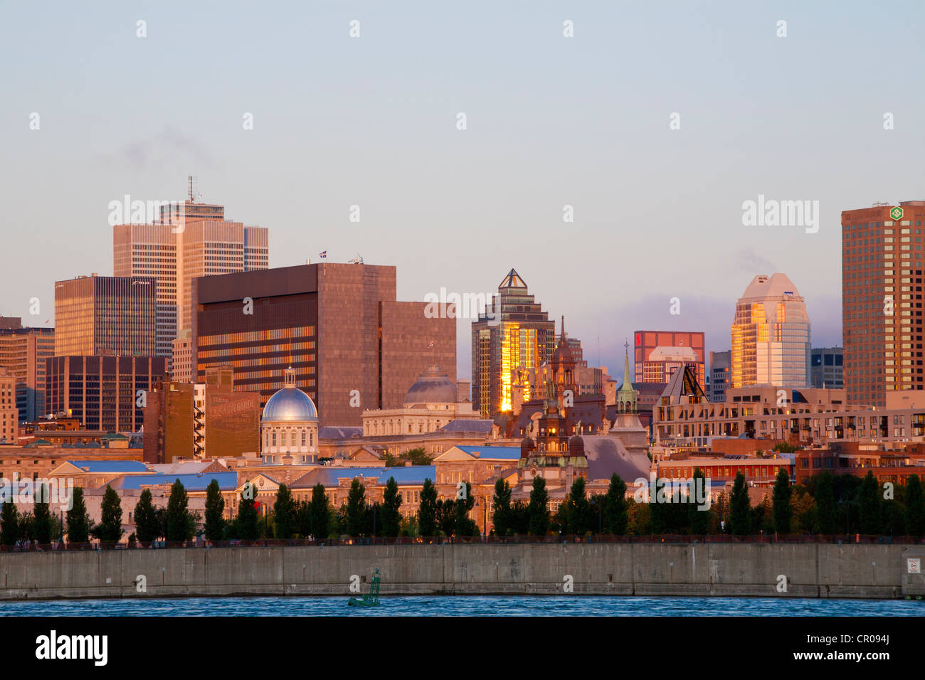 Skyline as seen from Parc Jean Drapeau, Montreal, Quebec, Canada Stock ...