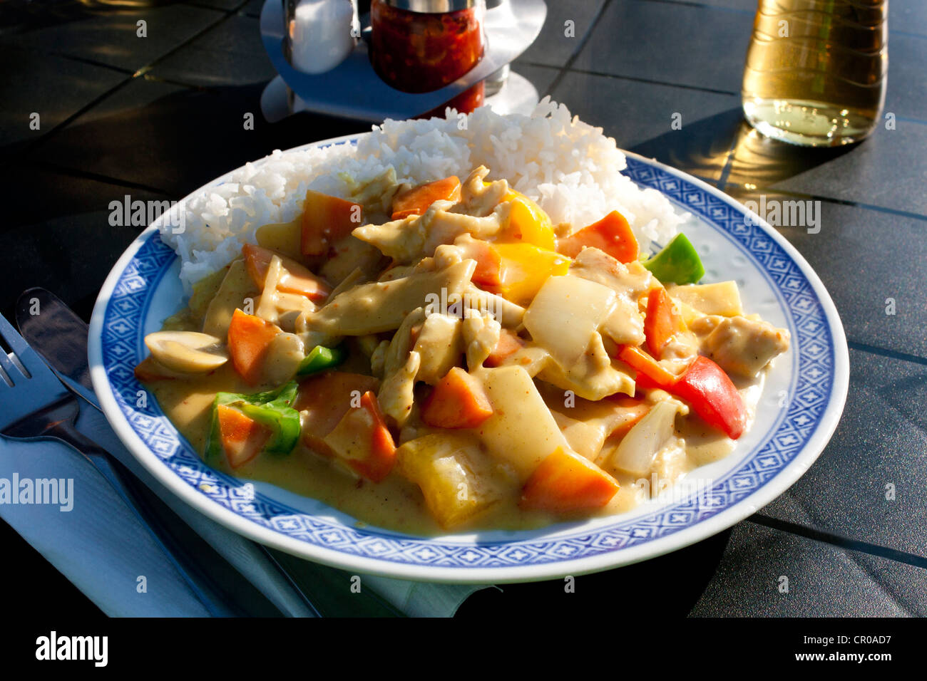 Chicken curry and rice hi-res stock photography and images - Alamy