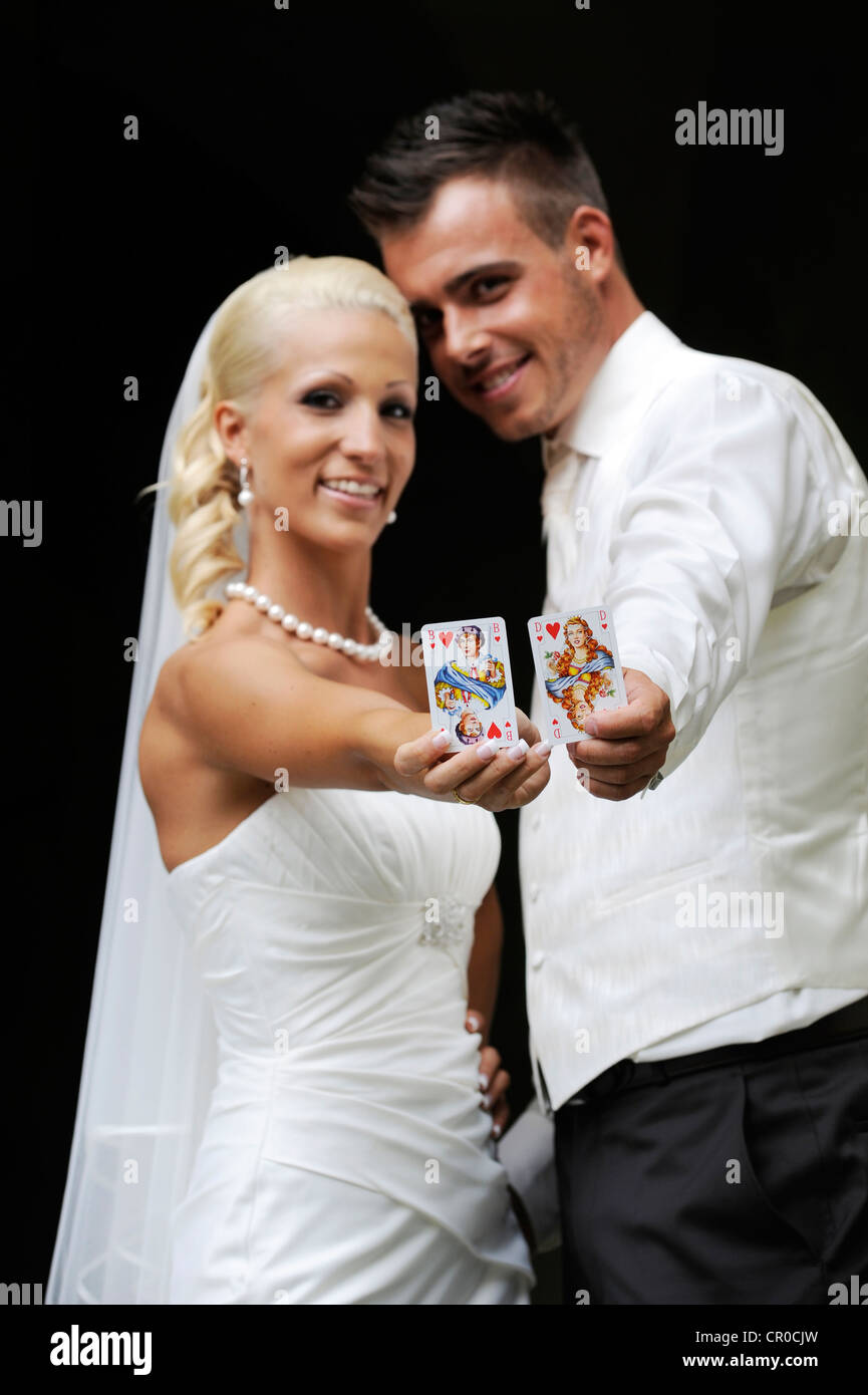 Bride groom playing games hi-res stock photography and images - Alamy