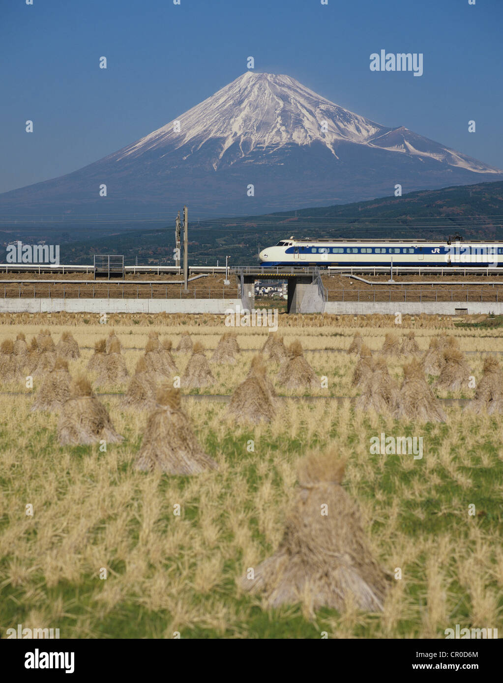Japan. Bullet train in front of Mount Fuji Stock Photo - Alamy